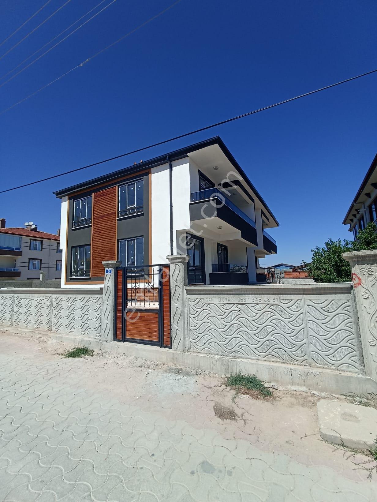 Emlakçıdan Konya Selçuklu Mehmet Akif Mahallesi 2+1 Oda Satılık Daire ...