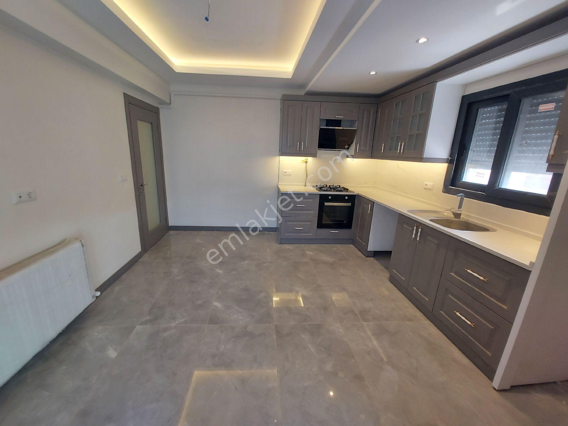 Emlakçıdan İzmir Torbalı Torbalı Mahallesi 3+1 Kiralık Daire 6.000 TL ...