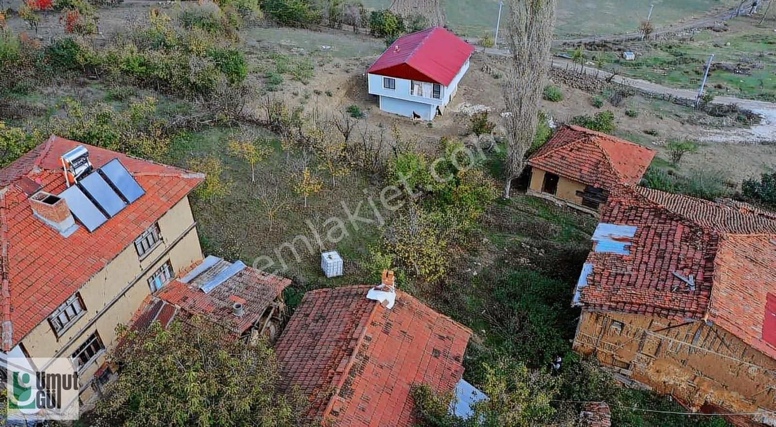 Emlakçıdan Sakarya Pamukova Çilekli Mahallesi 2+1 Oda Satılık Müstakil ...