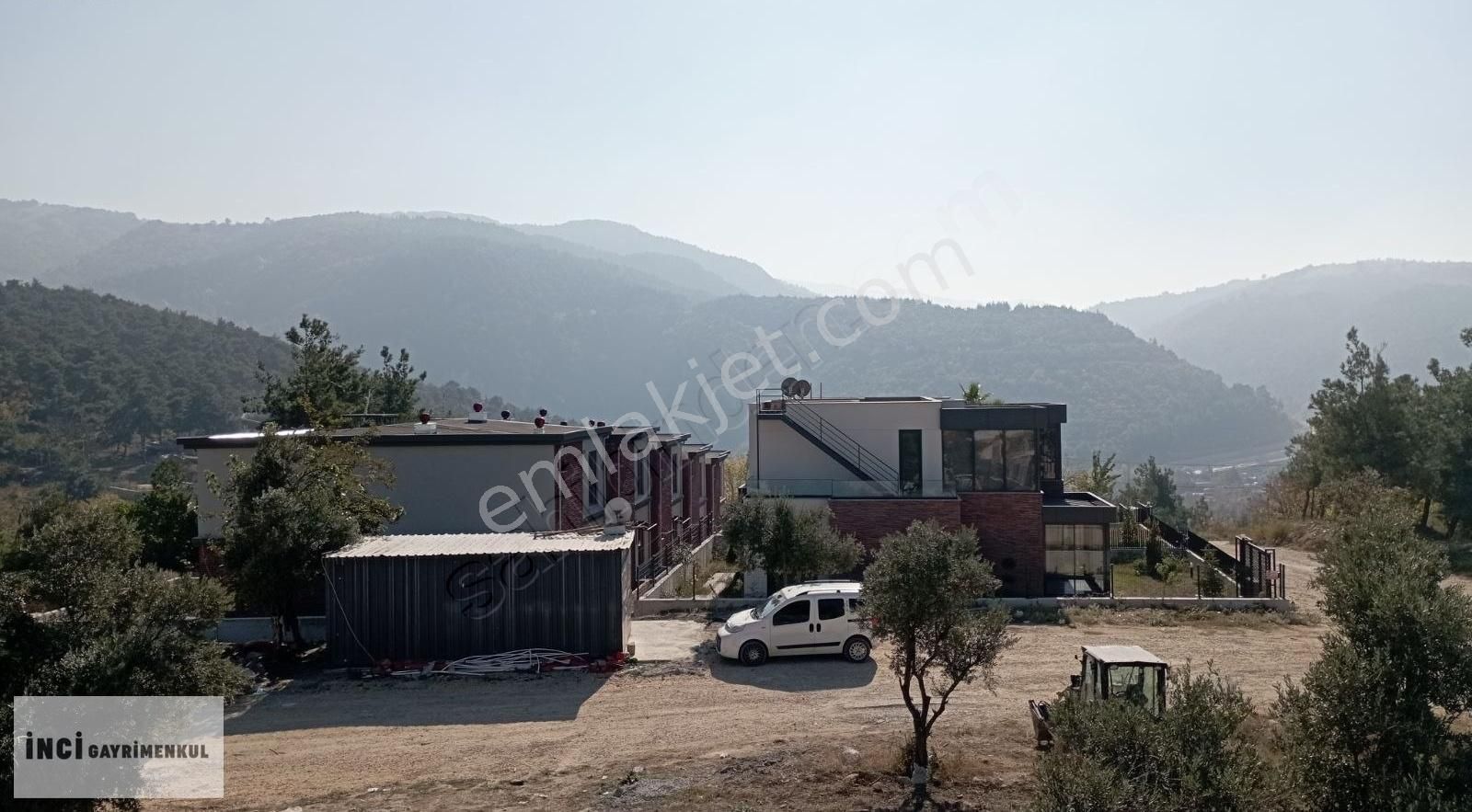 Emlakçıdan Bursa Nilüfer Gümüştepe Mahallesi 4+2 Oda Satılık Villa ...