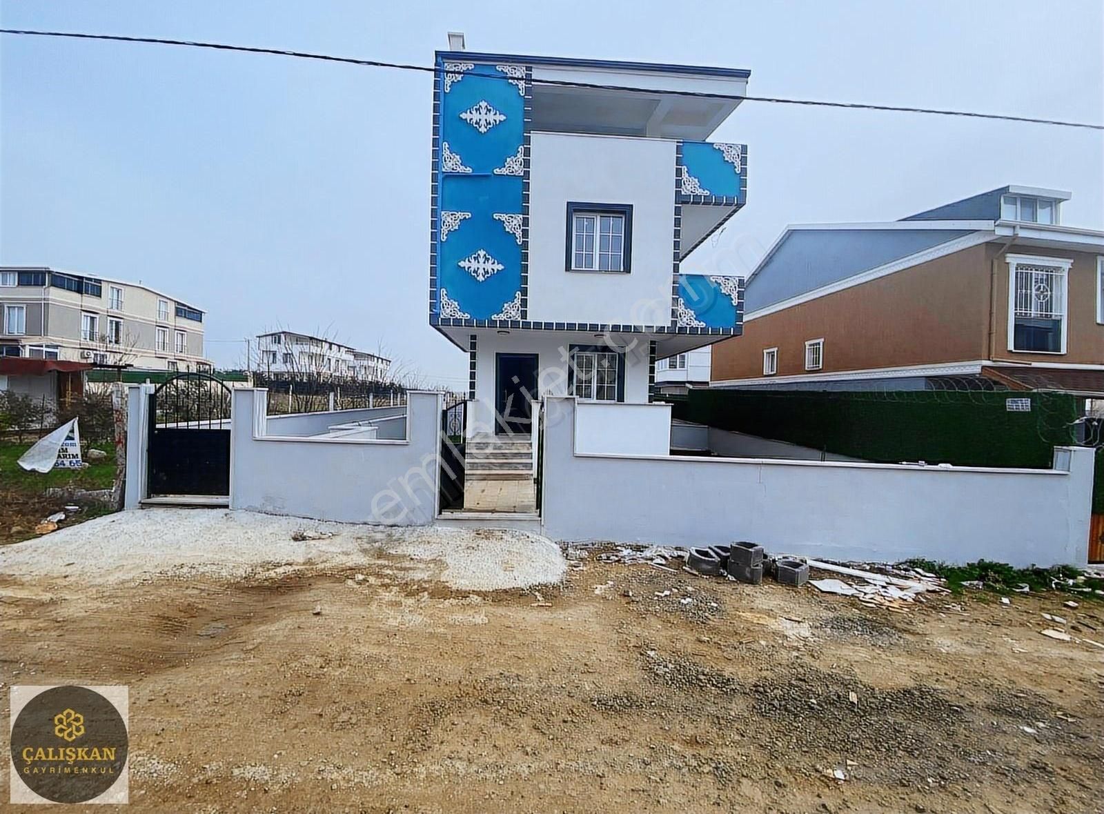 Emlakçıdan Tekirdağ Marmaraereğlisi Yeniçiftlik Mahallesi 4+1 Oda ...