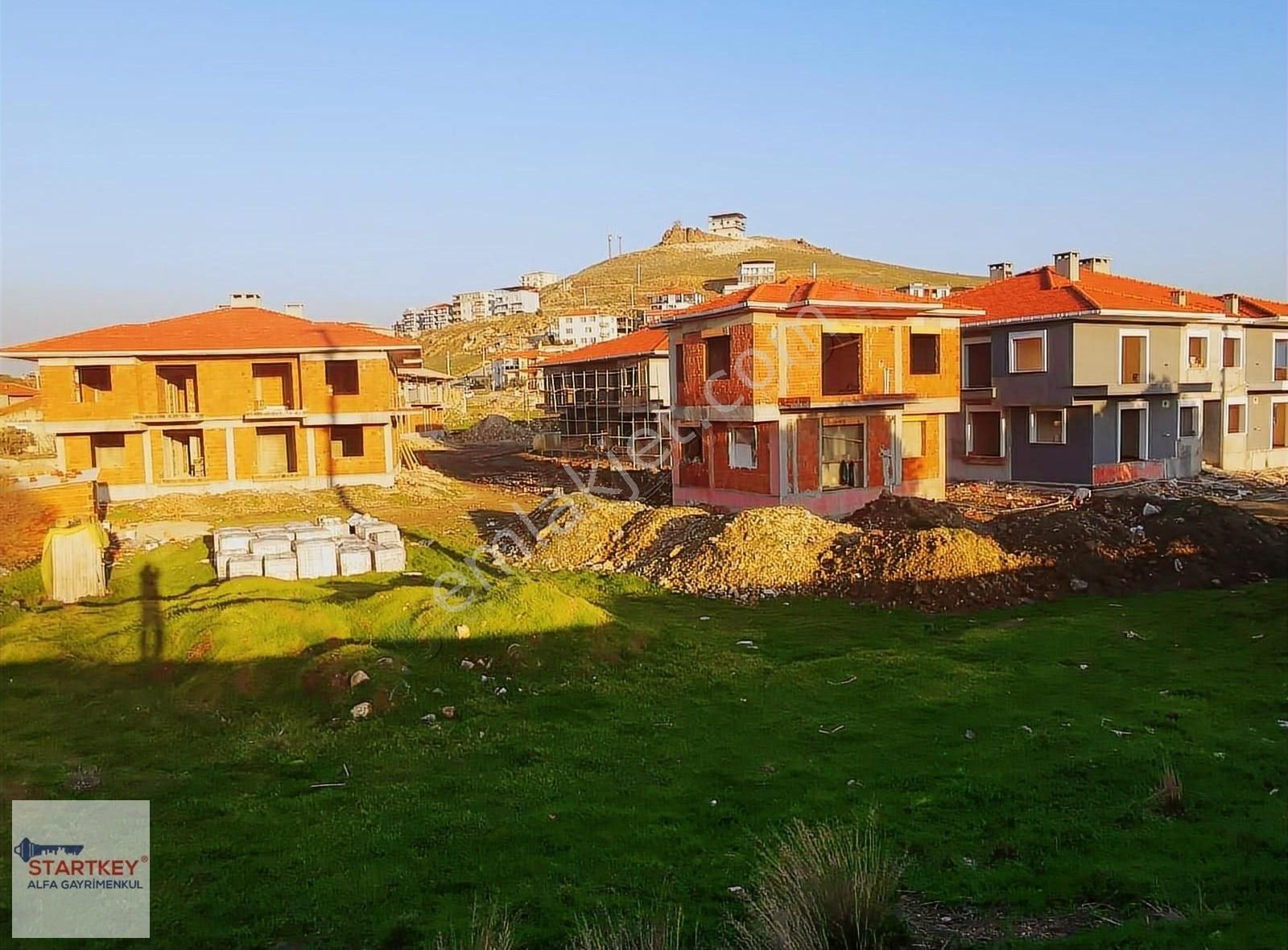 Emlakçıdan İzmir Foça Kazım Dirik Mahallesi 2+1 Oda Satılık Daire ...