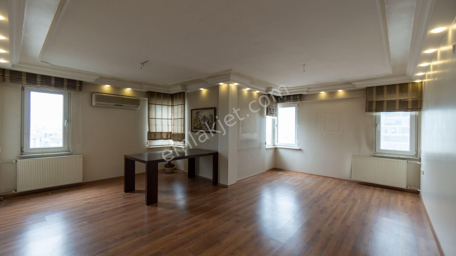 Emlakçıdan Bursa Osmangazi Hacı İlyas Mahallesi 5+ Oda Satılık Ofis ...