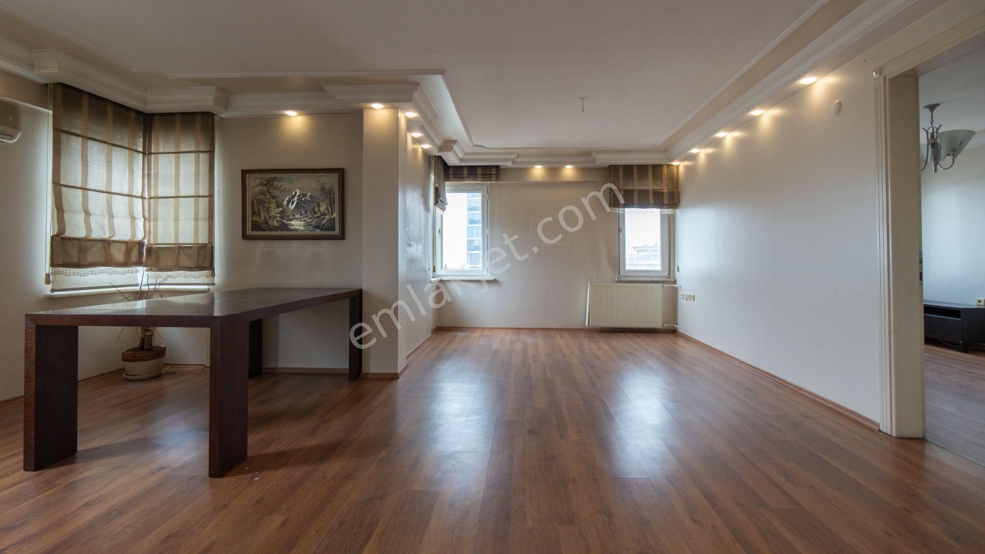 Emlakçıdan Bursa Osmangazi Hacı İlyas Mahallesi 5+ Oda Satılık Ofis ...