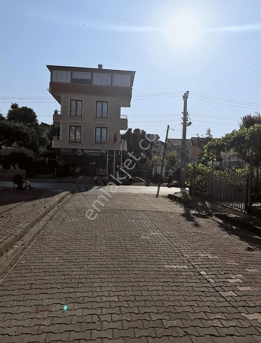 Emlakçıdan Kocaeli İzmit Yenişehir Mahallesi 1+1 Oda Kiralık Daire ...