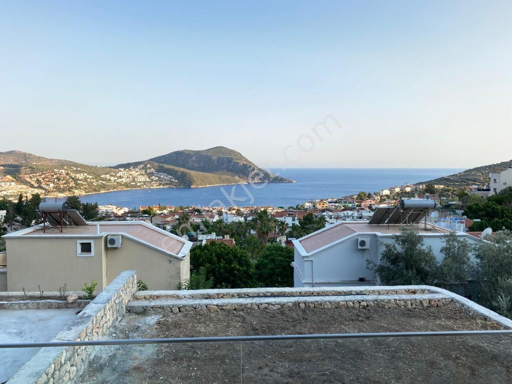 Referans Gayri̇menkul Antalya Kaş Kalkan Mahallesi 4+2 Oda Satılık ...