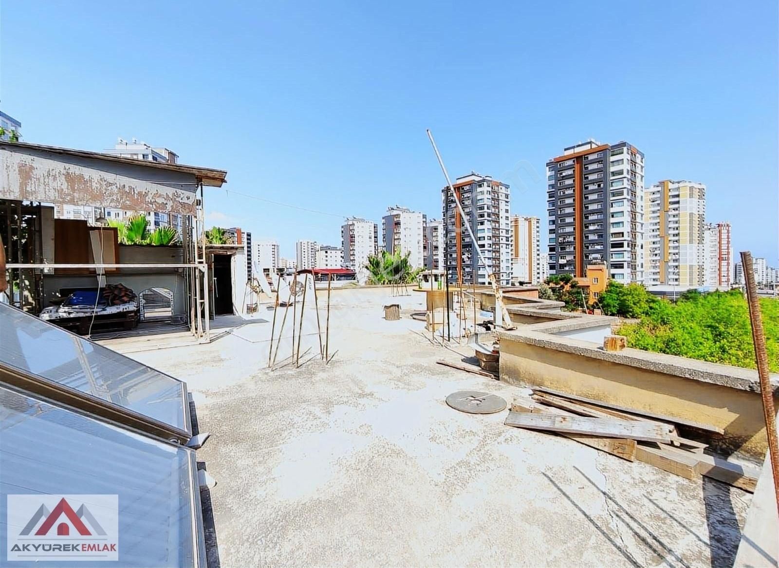 Akyürek Emlak Mersin Mezitli Akdeniz Mahallesi 5+2 Oda Satılık Müstakil ...